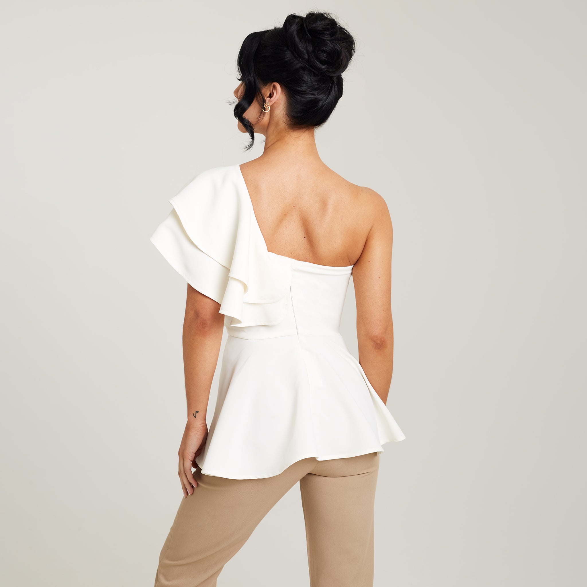 Women's One Shoulder Ruffle Peplum Top In Cream – Francesca Alice